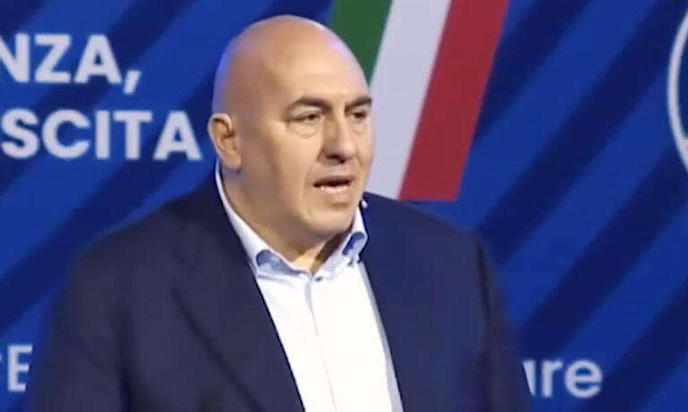 Il Ministero della Difesa: «Nessun conflitto di interessi per il ministro Guido Crosetto»